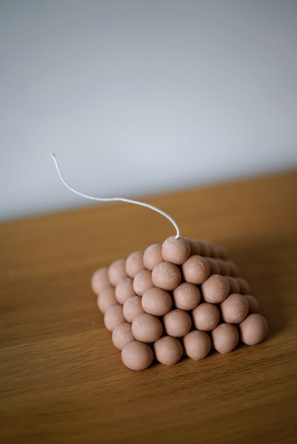 Bougie Pyramide à bulles - senteur coco – doude design